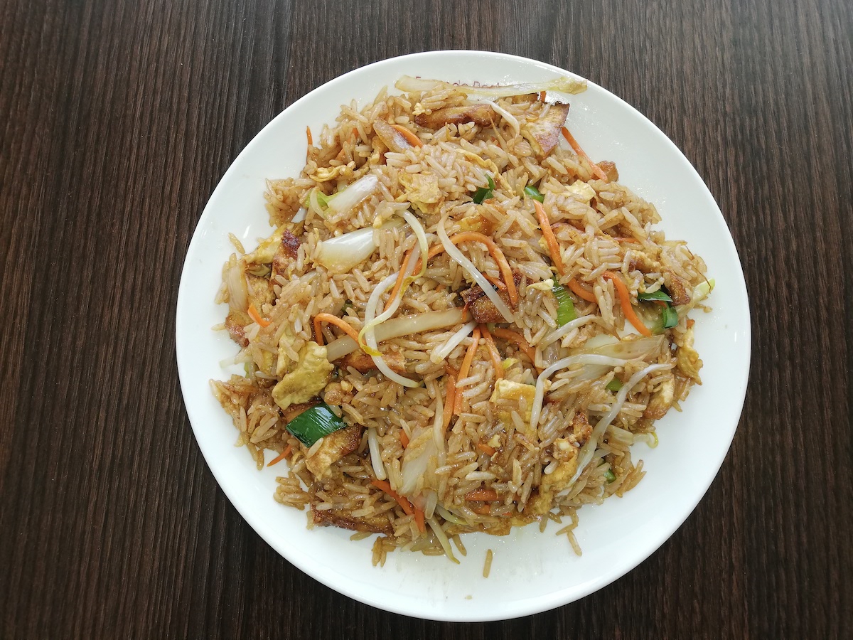 Gebratene Reis mit Hühnerfleisch(MittagsMenü) – Yangda Chinese Restaurant